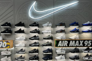 Top 10 Nike Competitors & Alternatives (2024): Which Brands Stack Up ...