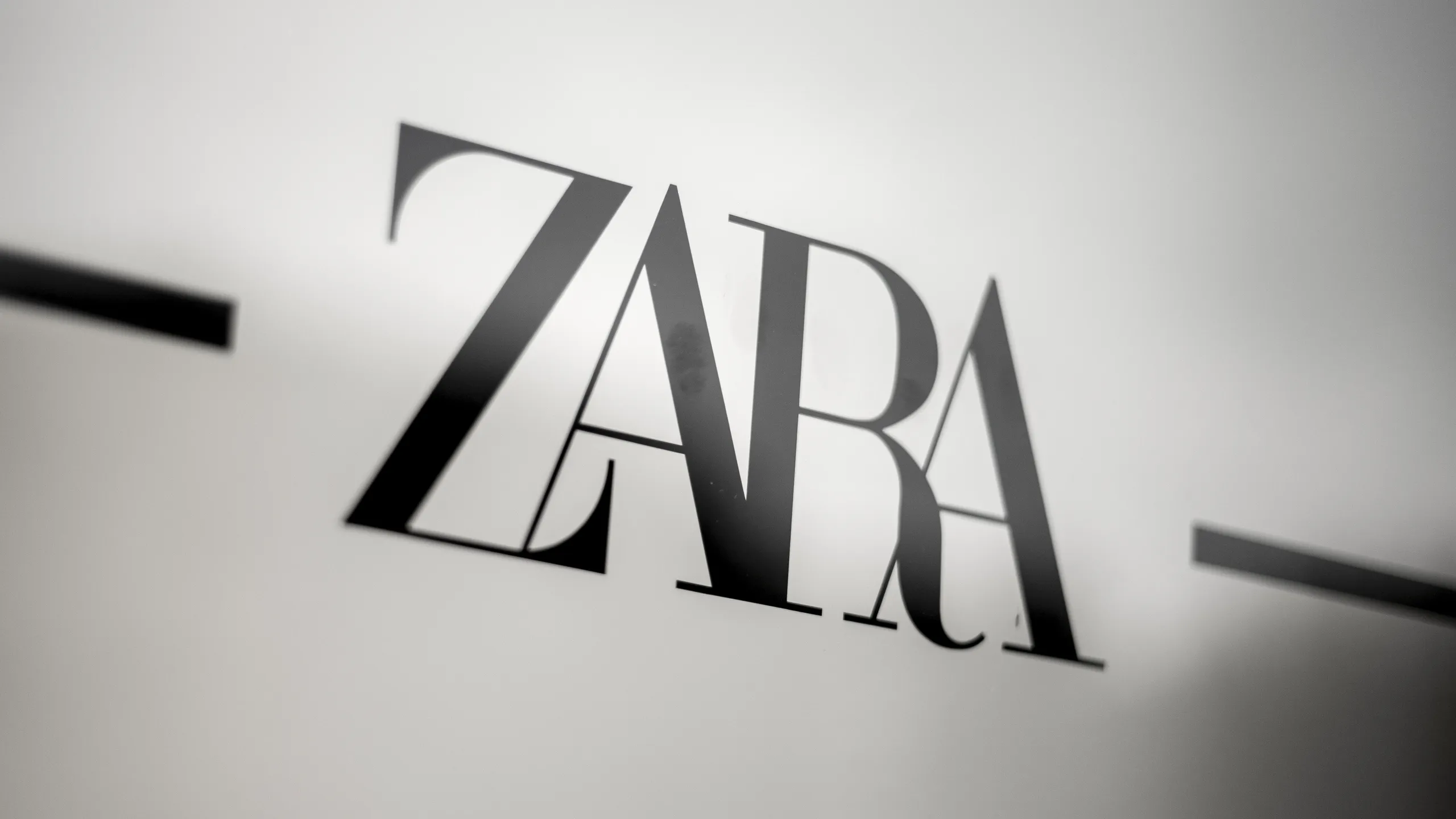 Zara Business Model: How It Stays Ahead with Fast Fashion - NewswireJet